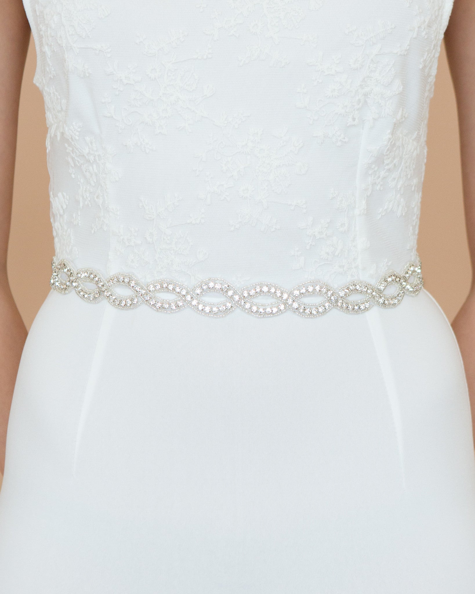 Bridal Accessories & Wedding Veils | Gilded Aisle